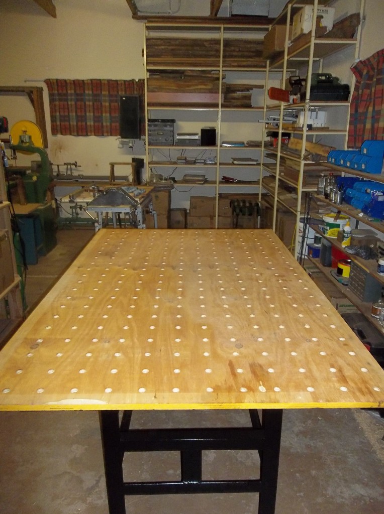 Alternative workbench/assembly table (Chapter two) | Je ne sais quoi ...
