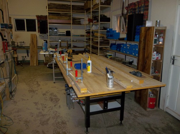 Alternative workbench/assembly table (Chapter three) | Je ne sais quoi ...