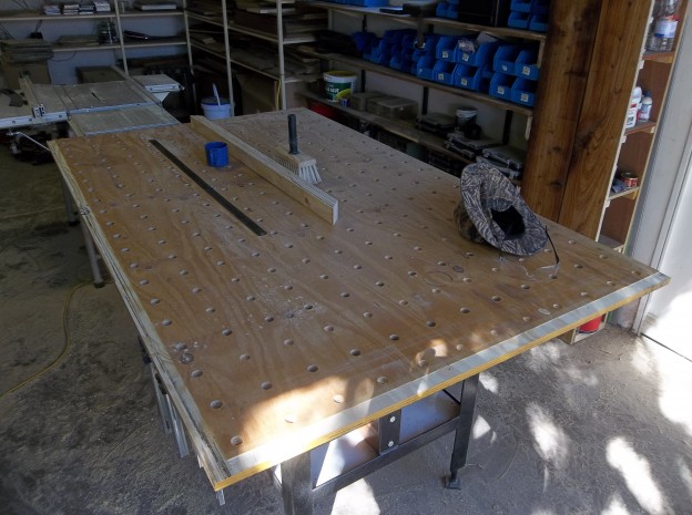 Alternative workbench/assembly table (Chapter three) | Je ne sais quoi ...