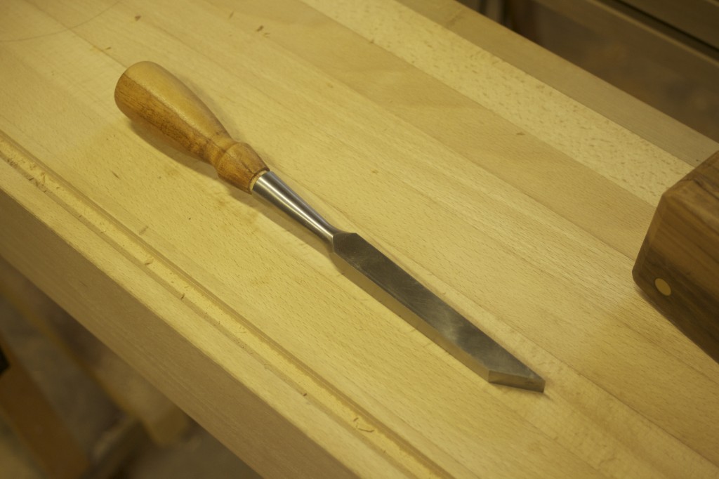 Replacing Lie-Nielsen mortise chisel handle | Je ne sais quoi Woodworking